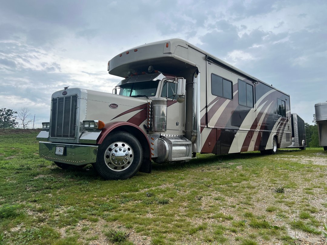 1999 Peterbilt Toter conversion for Sale in MINERAL POINT, MO | RacingJunk