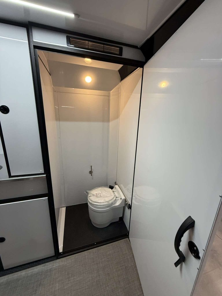 2026 28' ATC ROM 450 w/Kitchenette & LifeTrac Options Added for Sale in ...