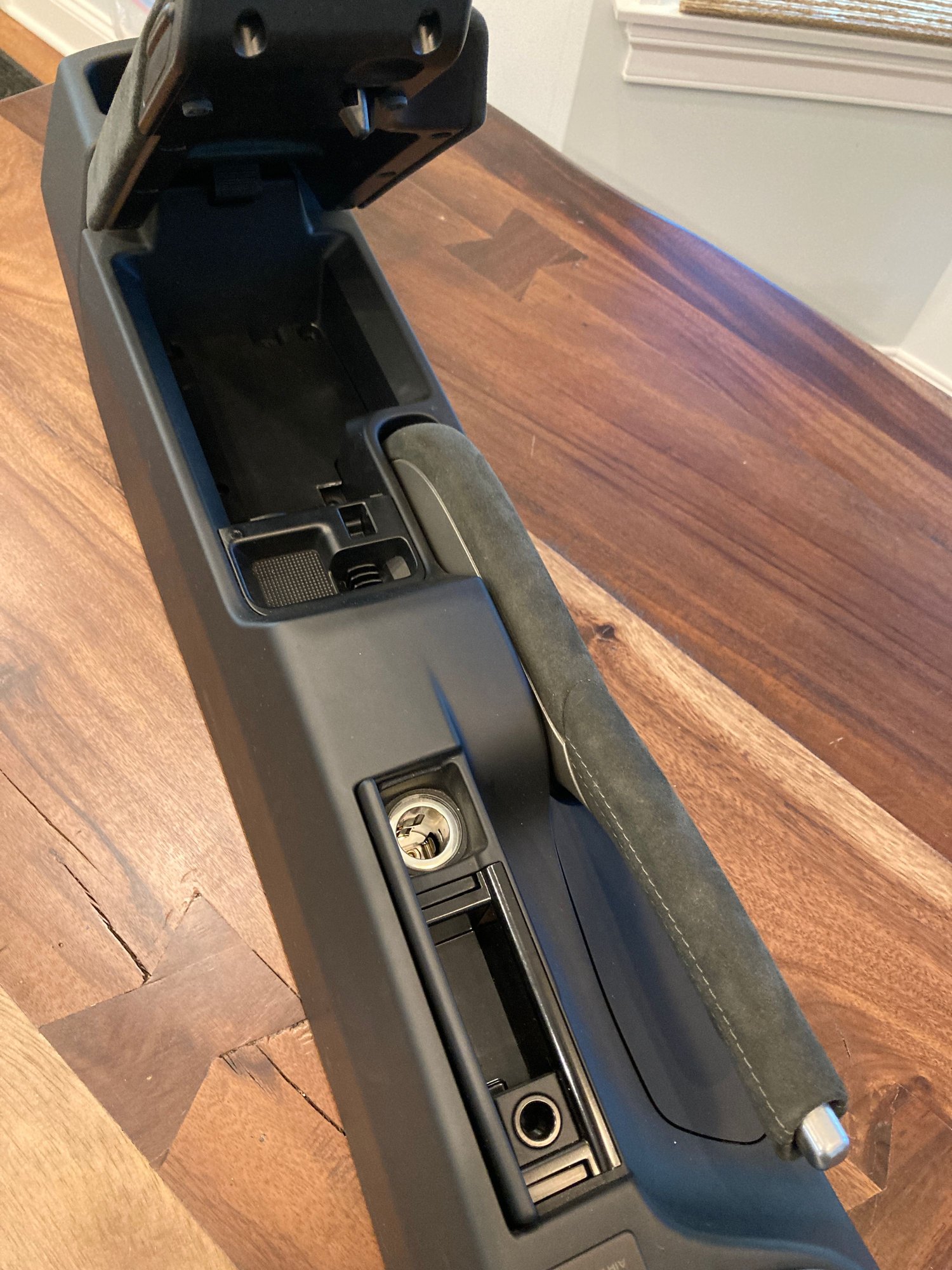 997 GT3 Alcantara Center Console - Rennlist - Porsche Discussion Forums