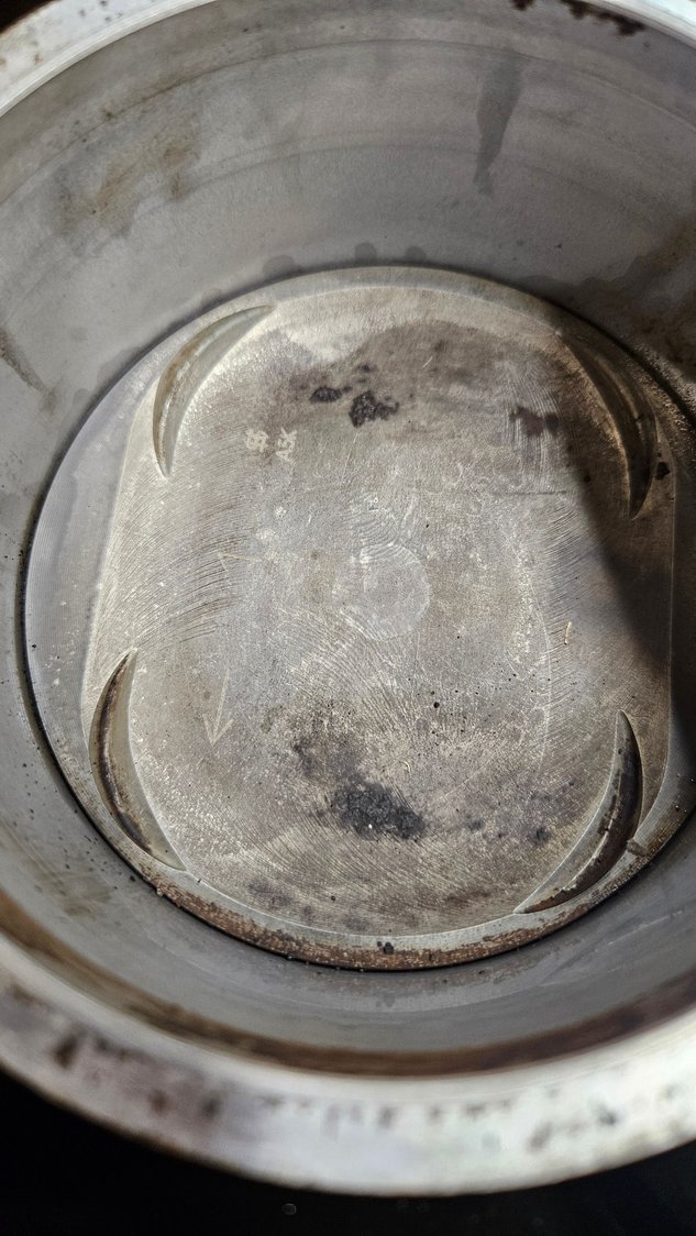 How not to clean pistons - Rennlist - Porsche Discussion Forums