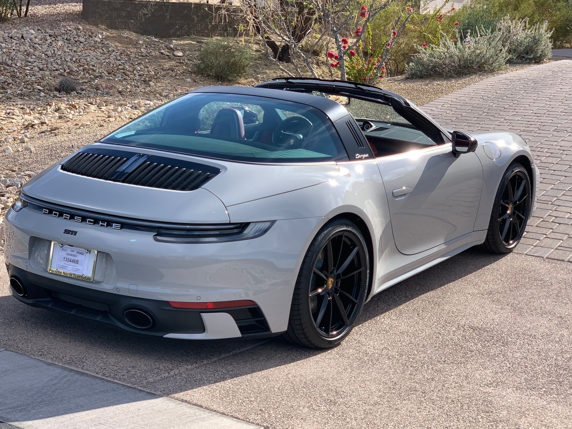 Official waiting room for those with a new 992 on order --- come on in ...