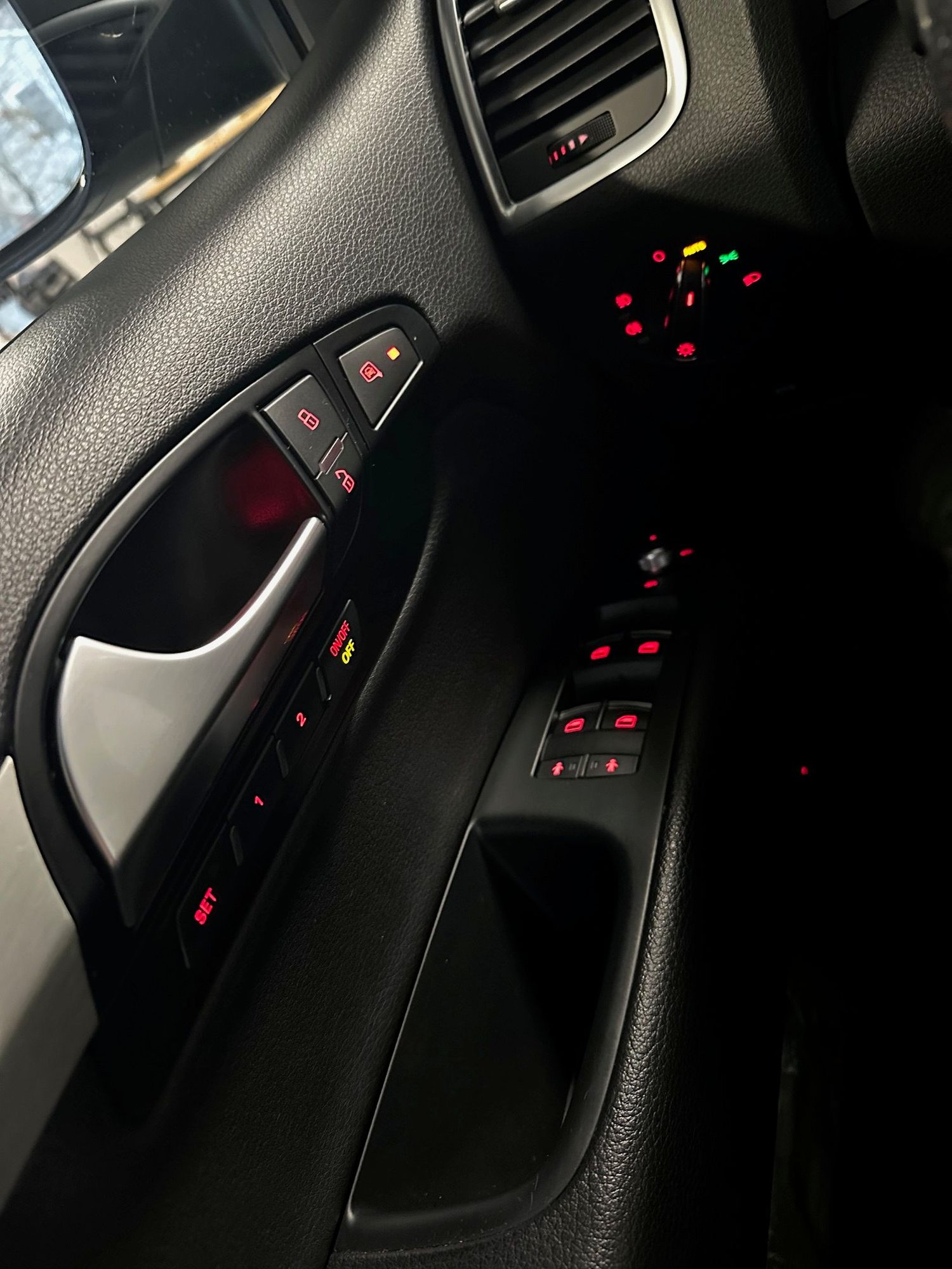2015 Q7 TDI S-Line Prestige Mint Condition - AudiWorld Forums