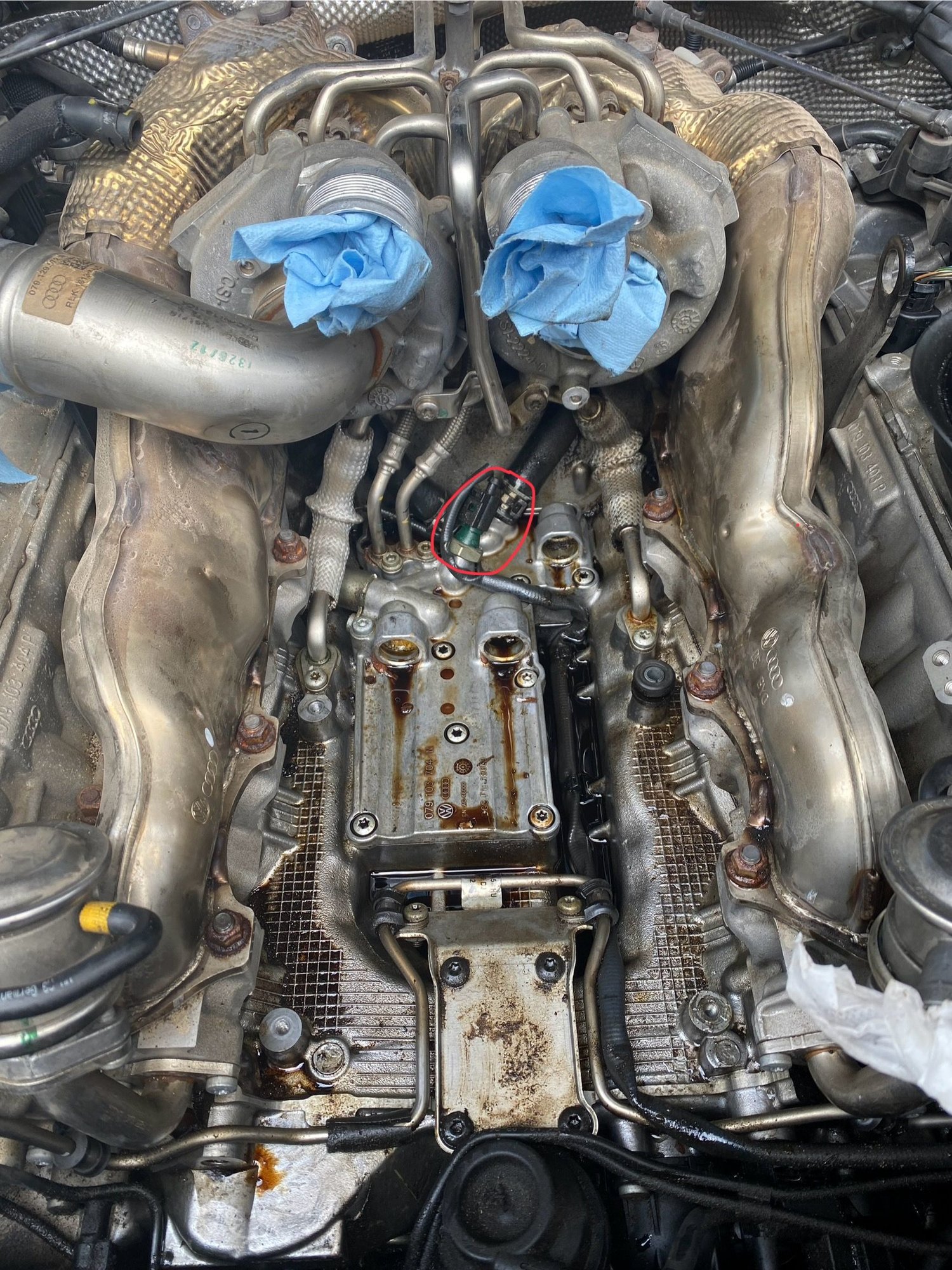 13 A8 4.0T: Need help locating oil leak - AudiWorld Forums