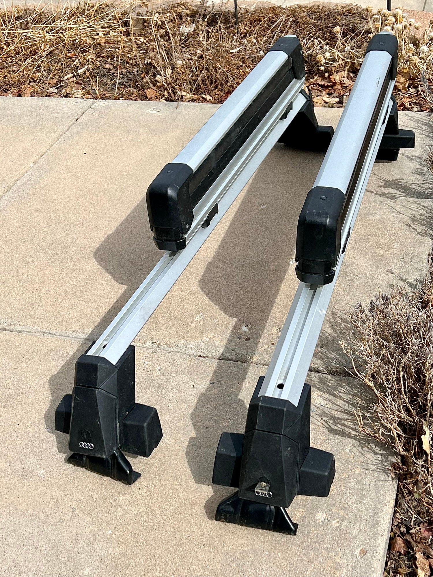 OEM B9 A4/S4 Roof Rack Base Bars + Ski holder - AudiWorld Forums