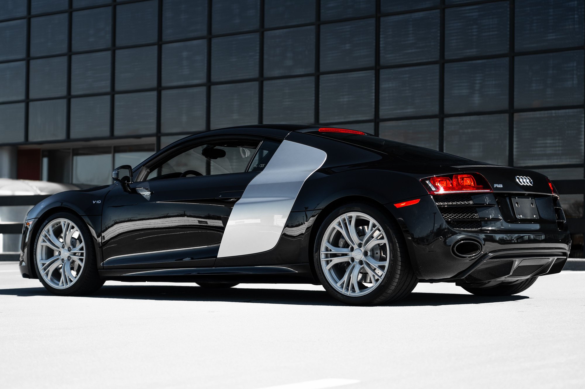 2012 AUDI R8 5.2L V10 AWD QUATTRO - LOW MILES!! - AudiWorld Forums