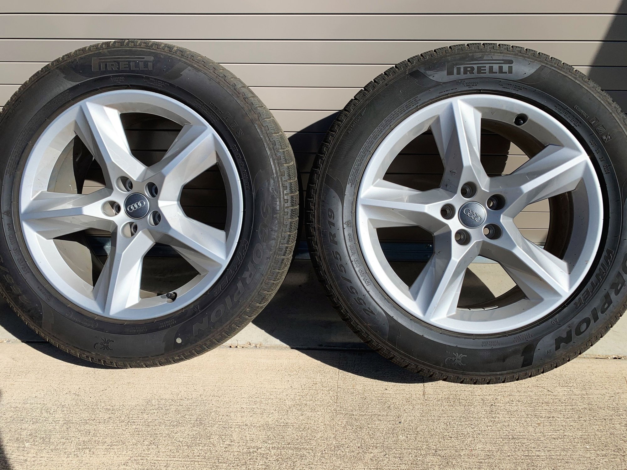 2019 Audi Q7 Winter Wheel & Tire Set - 19" Pirelli Winter Scorpion ...