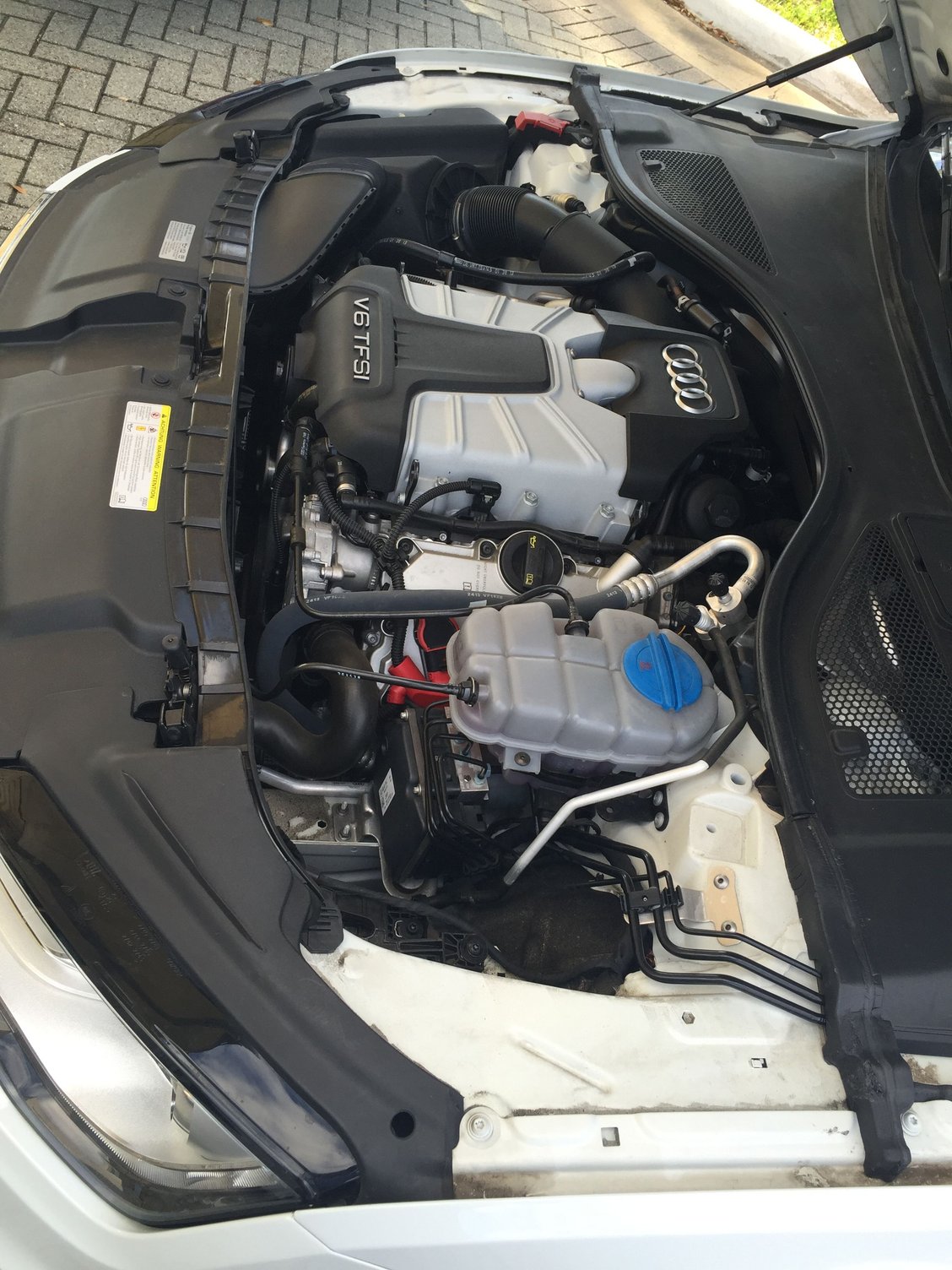 Buying A7 - dirty engine bay - AudiWorld Forums