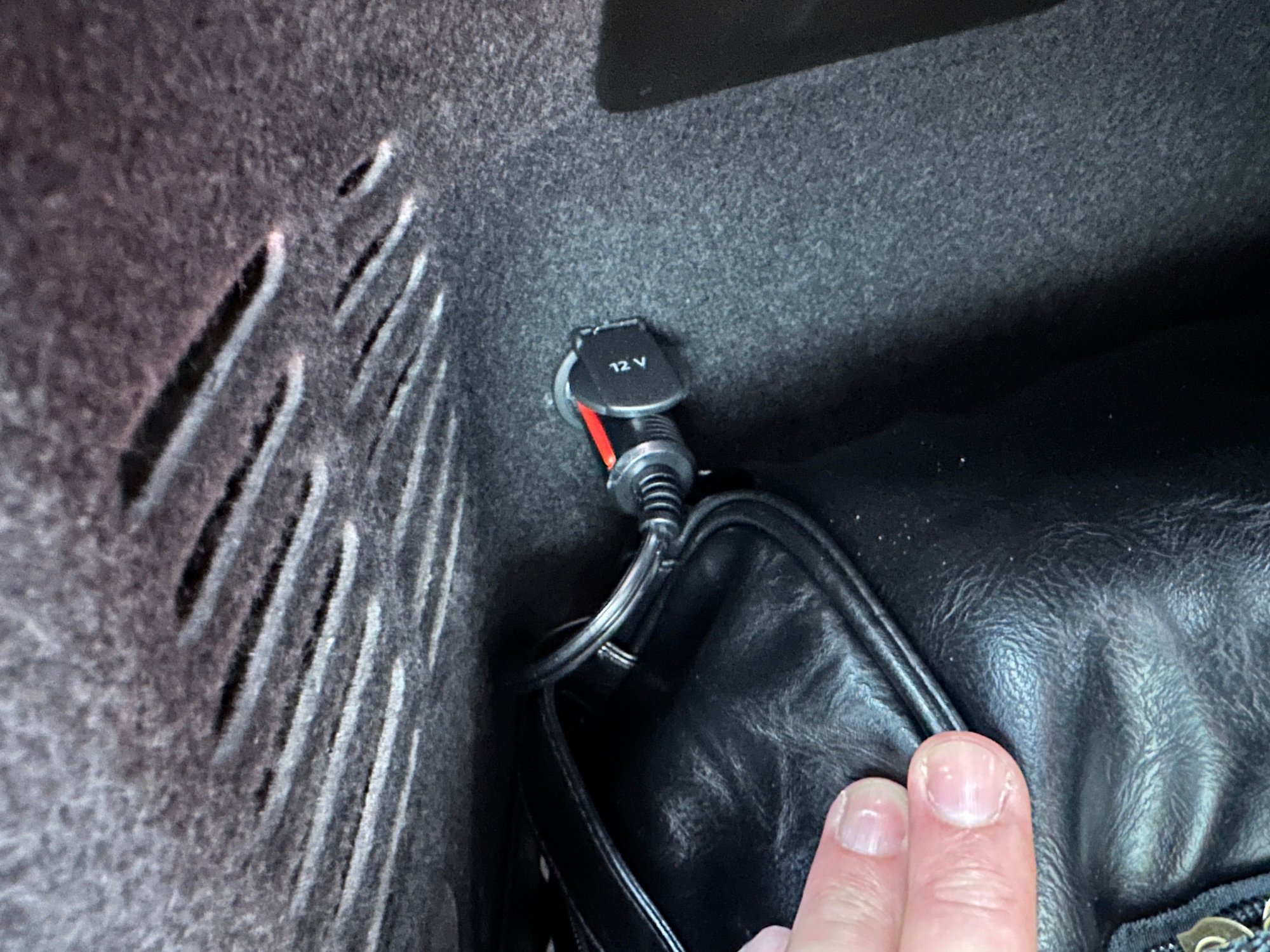 12V trunk socket and open port use - AudiWorld Forums