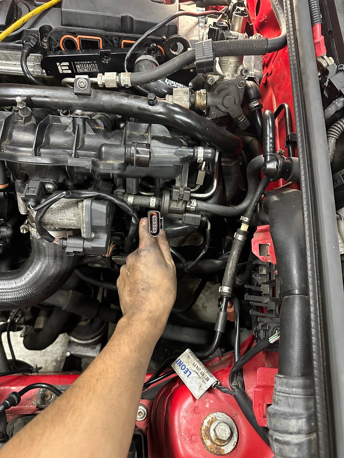 Unknown connector and ground wire. - AudiWorld Forums