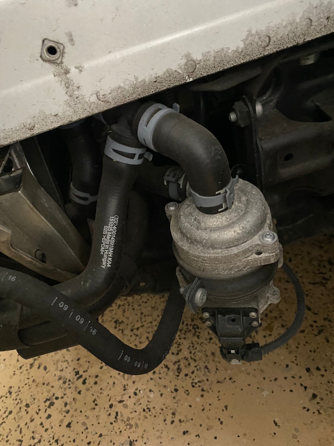 2017 A6 Prestige - Auxiliary Radiator? - AudiWorld Forums