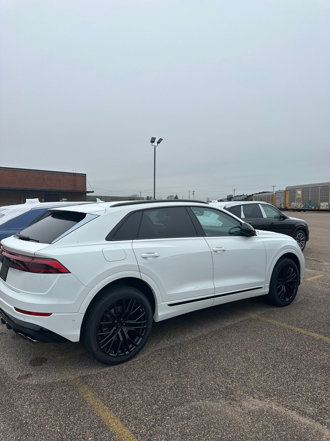 2024 Q8 Sq8 already at RI port - AudiWorld Forums