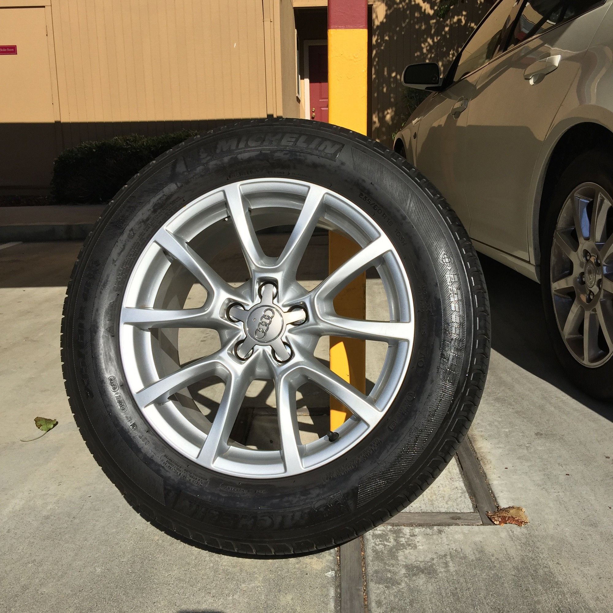 Audi Q5 Set of 4 18 inch star wheels with Michelin latitude tour HP ...