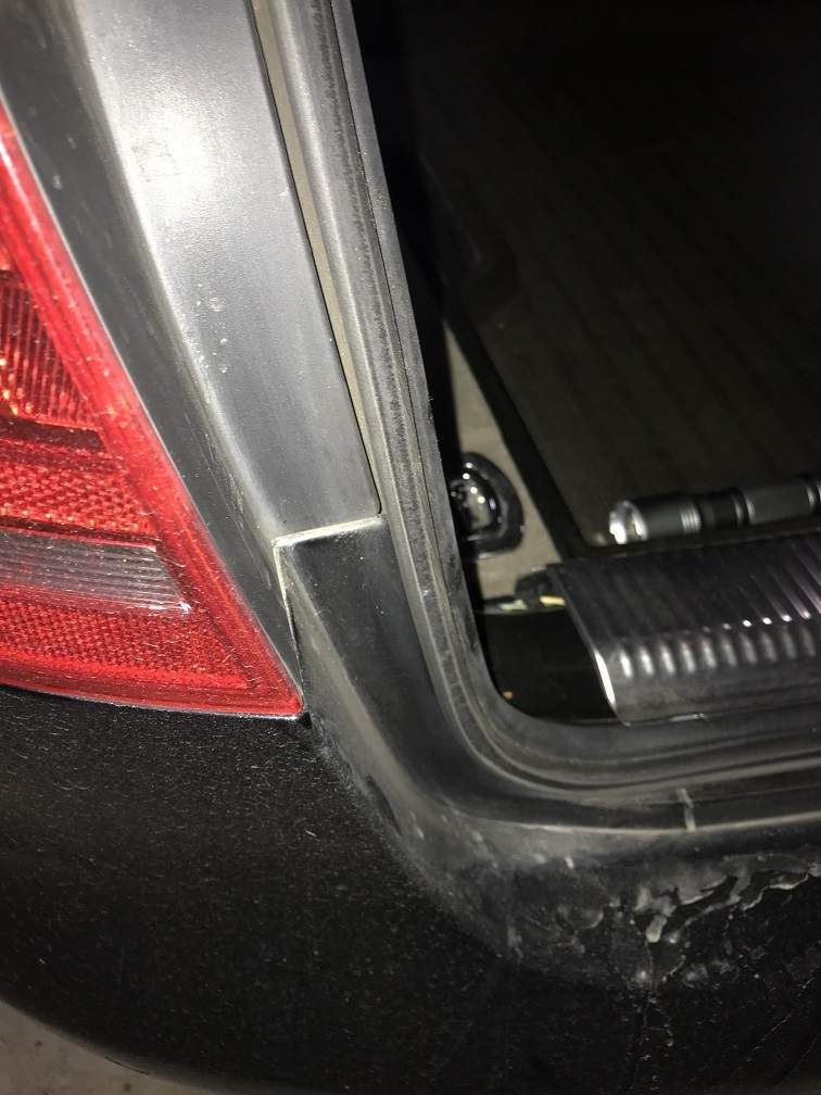 Rear lights misaligned on A4 B8 avant, what am I missing? - AudiWorld Forums