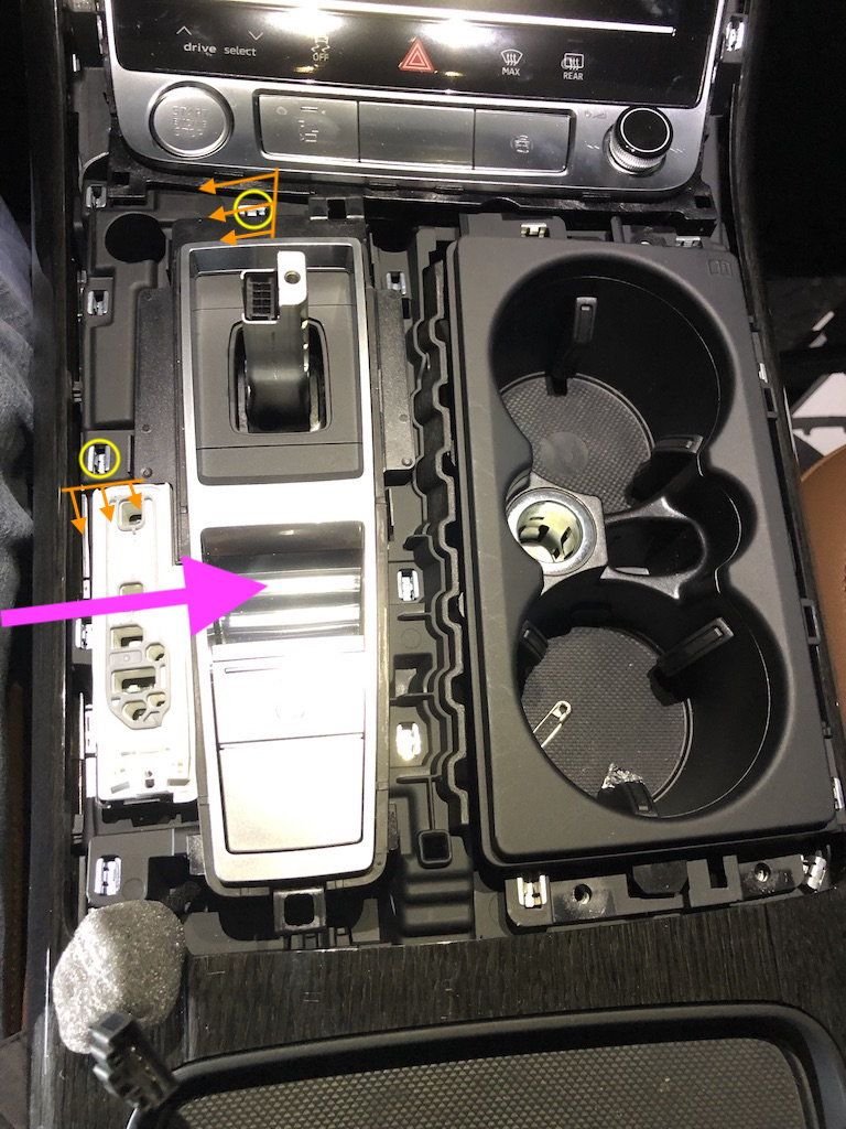 Cracked trim panel 2019 Q8 - AudiWorld Forums