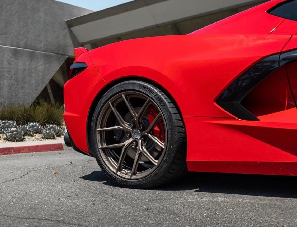 Custom wheel guide for 2020 C8 Corvette / specs /sizes /tire sizes etc ...