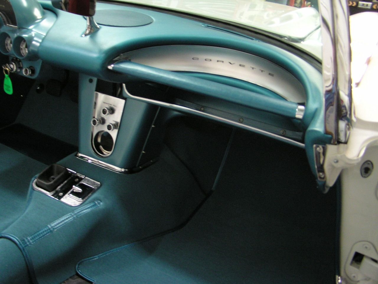58 - How I installed my dash pad - CorvetteForum - Chevrolet Corvette ...