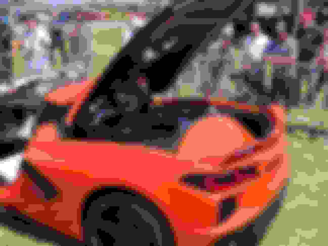 How hard is it to get to the oil fill and dipstick? People who've seen ...