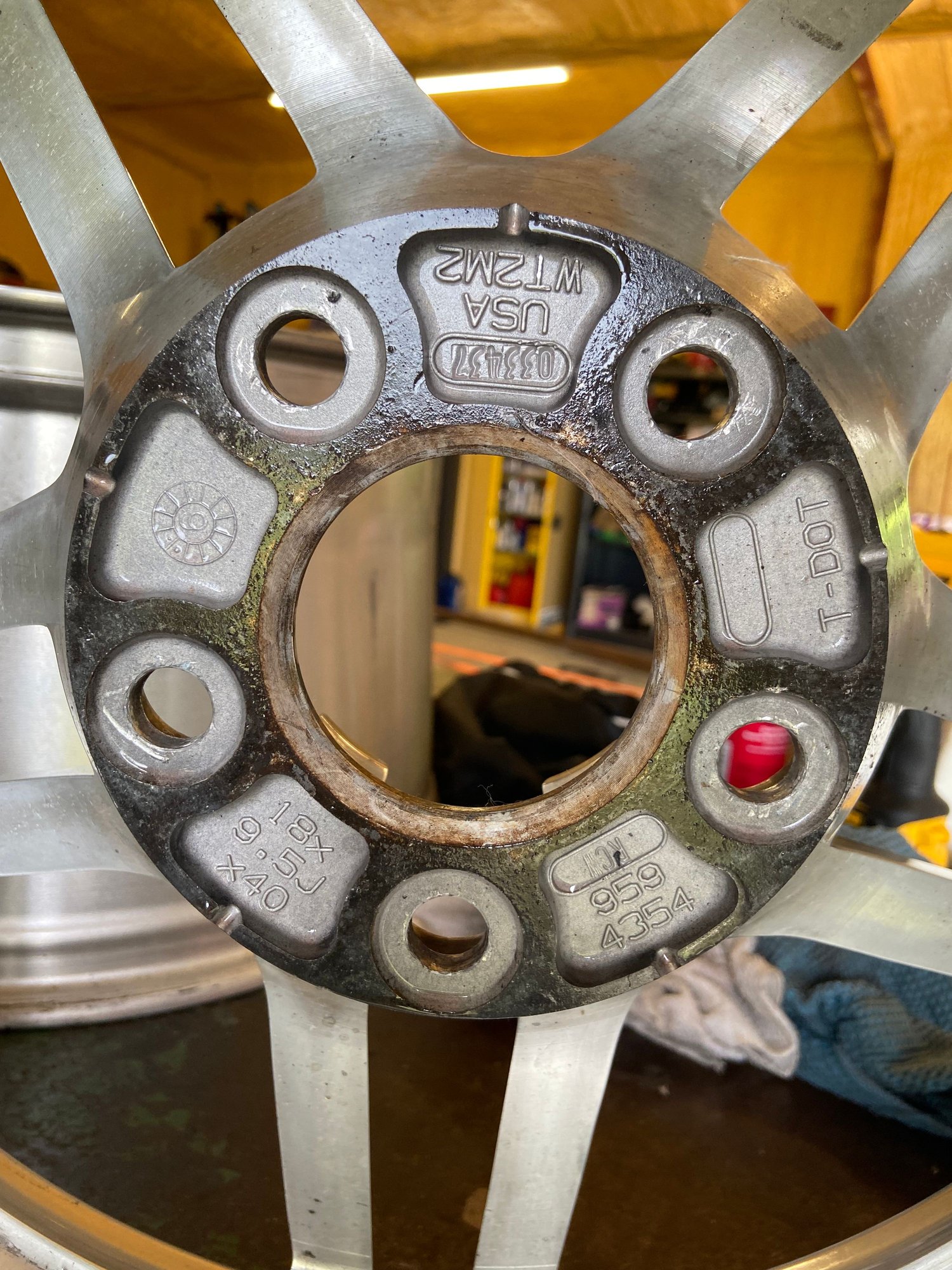 Help identifying these wheels. Oem or aftermarket? - CorvetteForum ...