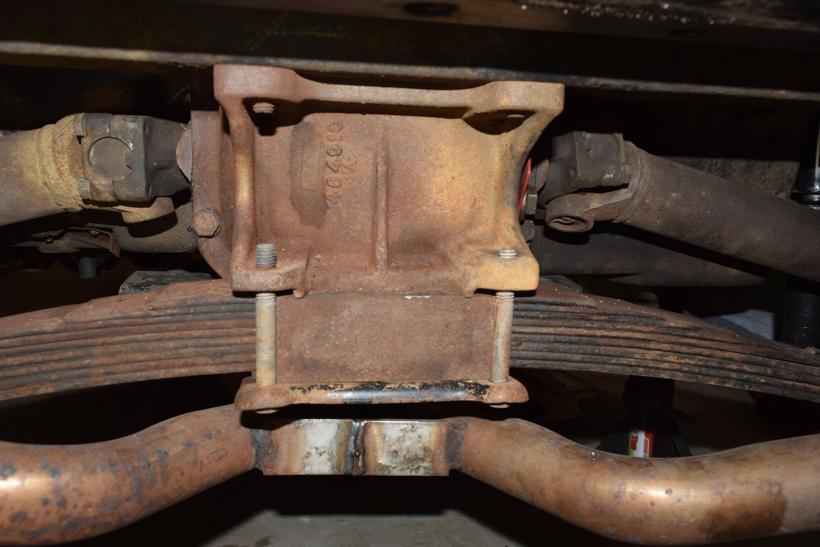 Rear leaf spring straps correct?? - CorvetteForum - Chevrolet Corvette ...