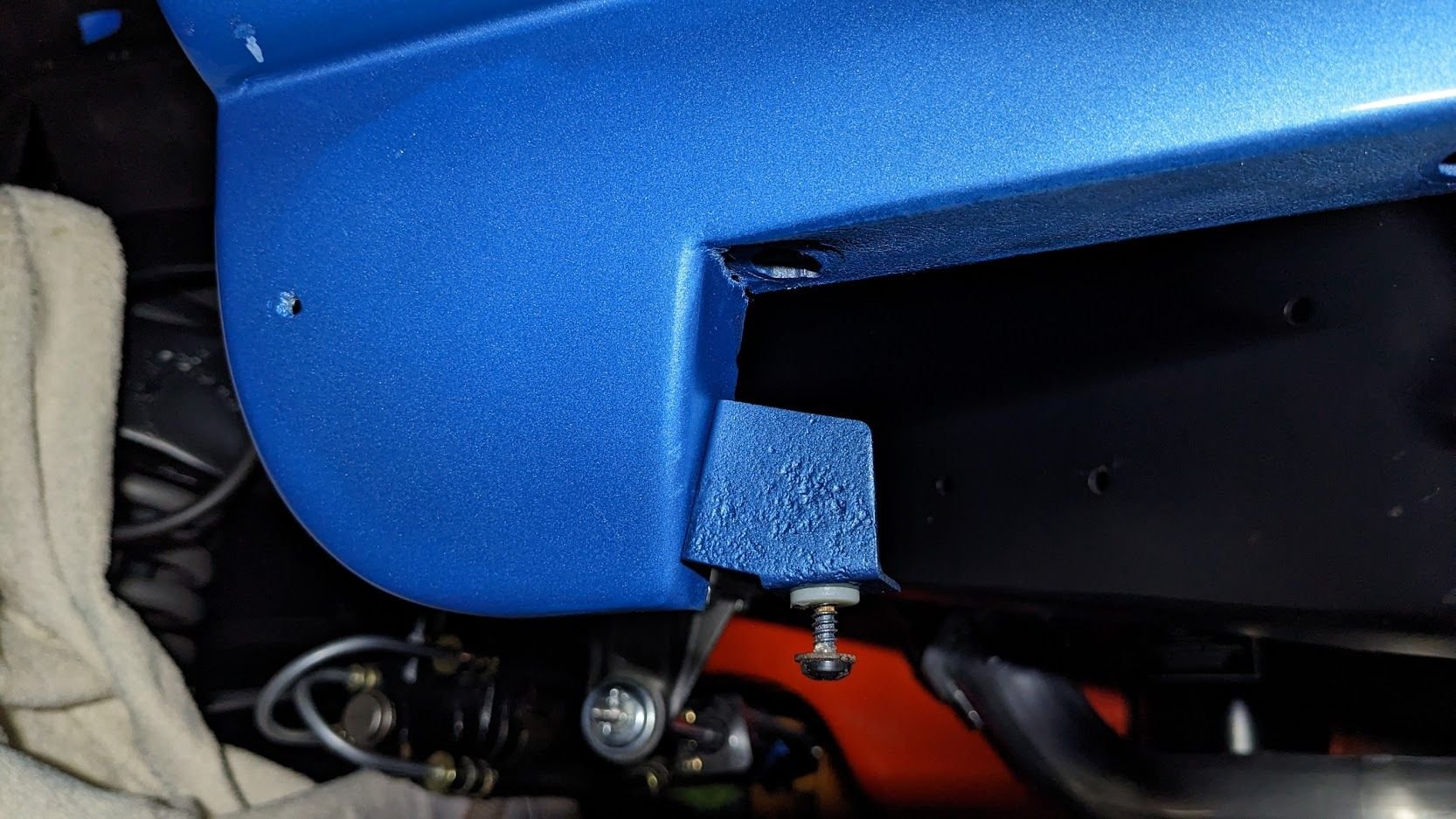 C2 How To Remove 1963-67 Rocker Molding Mount Bracket - Front Rivets To ...