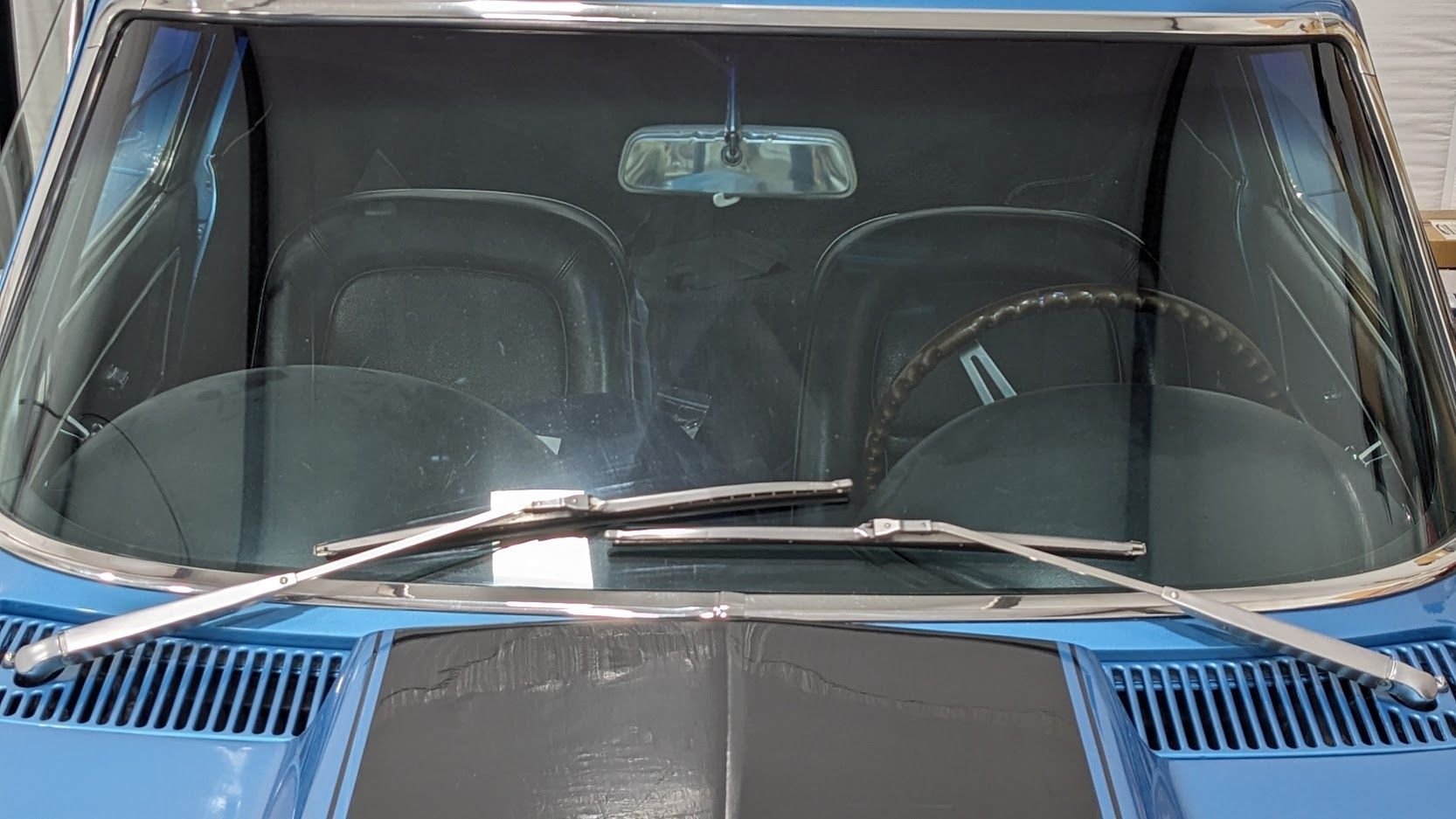 C2 How does the resting position angle look for these windshield wipers ...