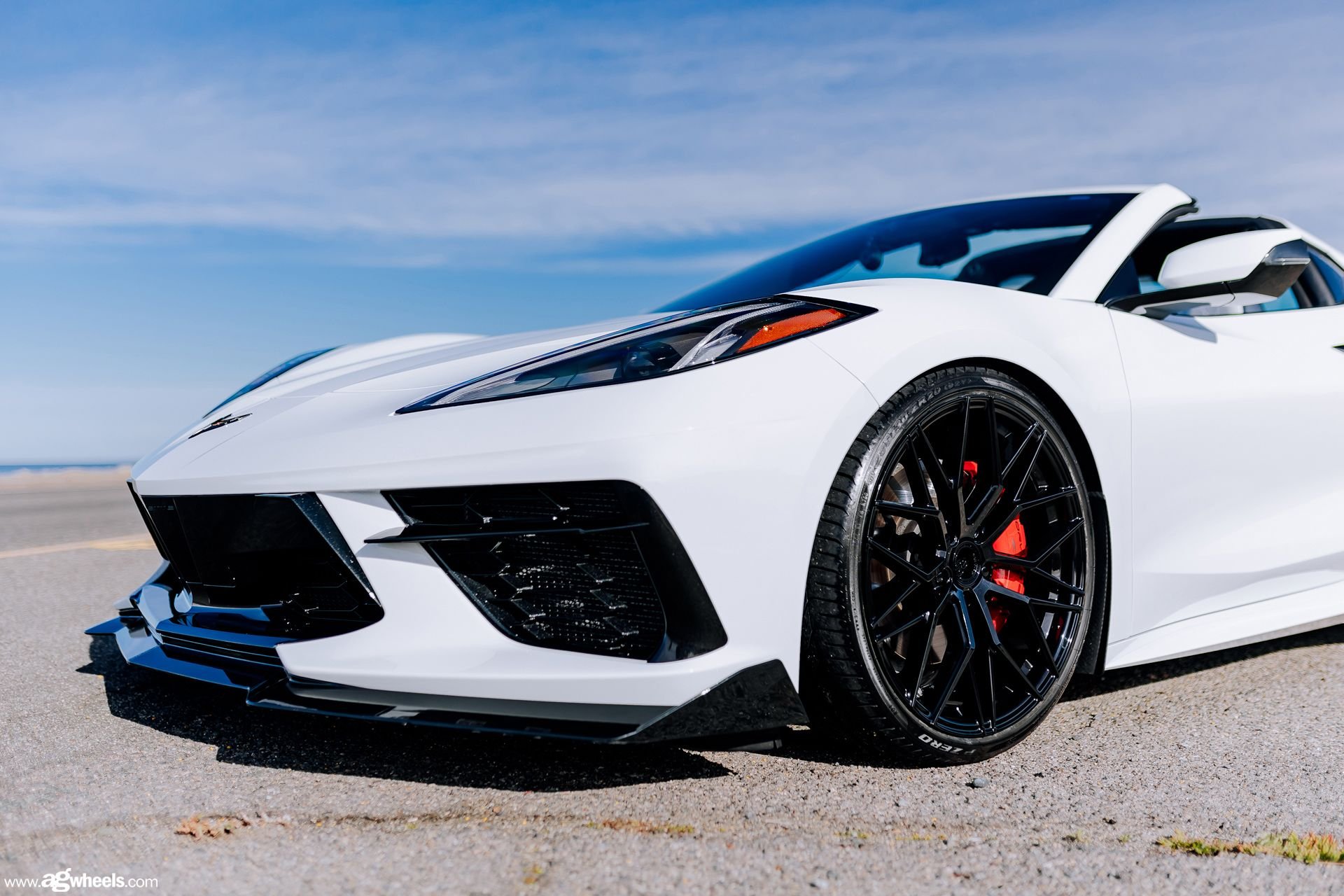 Photoshoot - Corvette C8 on Avant Garde M520R Gloss Black 20x9 21x12 ...