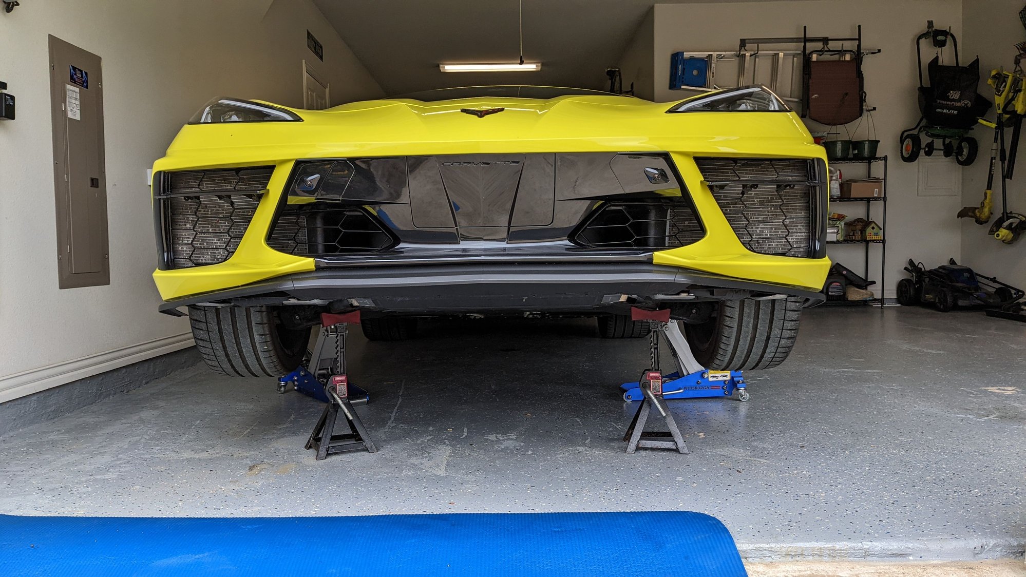 Front Screens - CorvetteForum - Chevrolet Corvette Forum Discussion