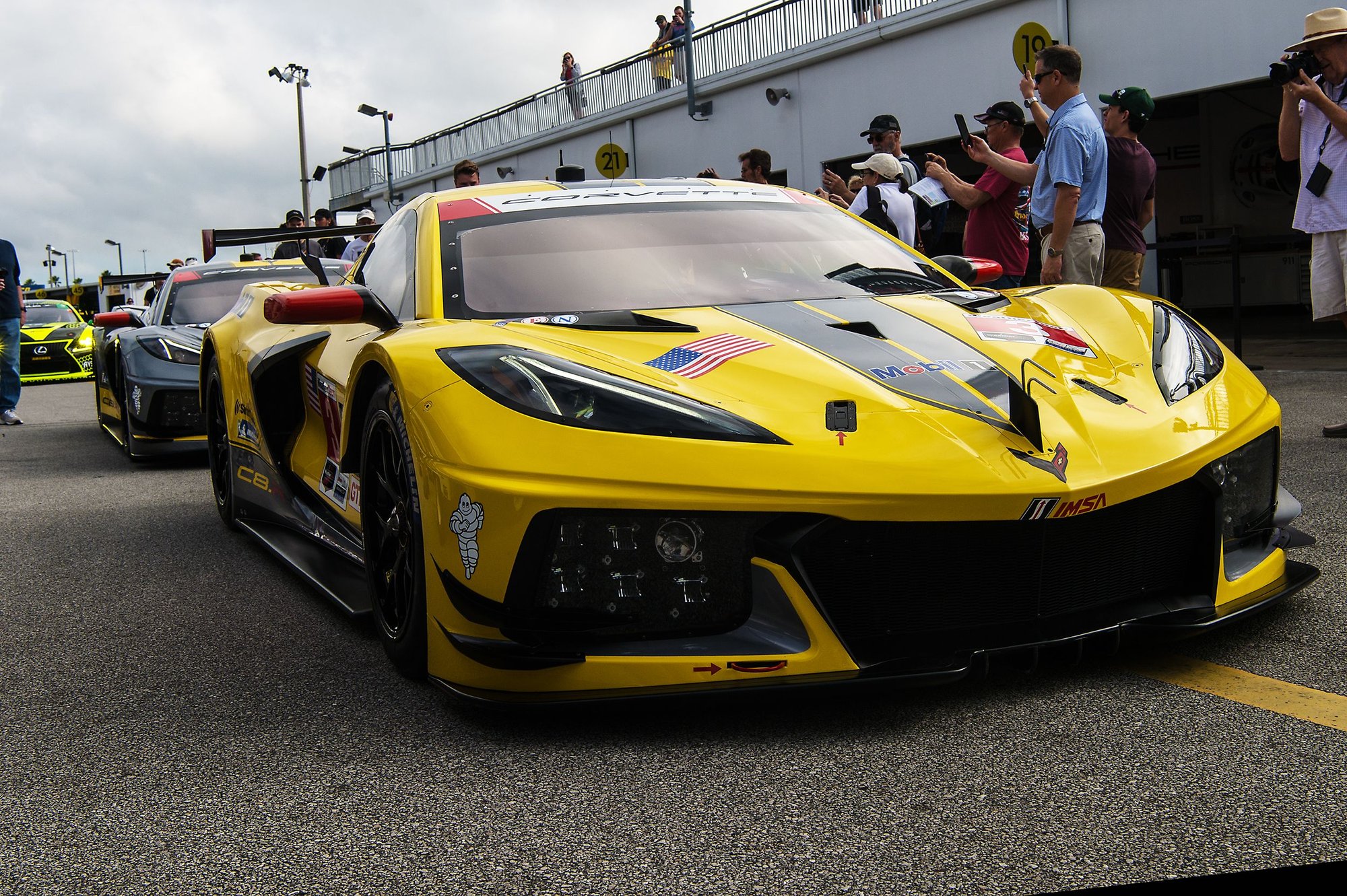 VIDEO ))) : Corvette C8.R Track Testing at Daytona International ...