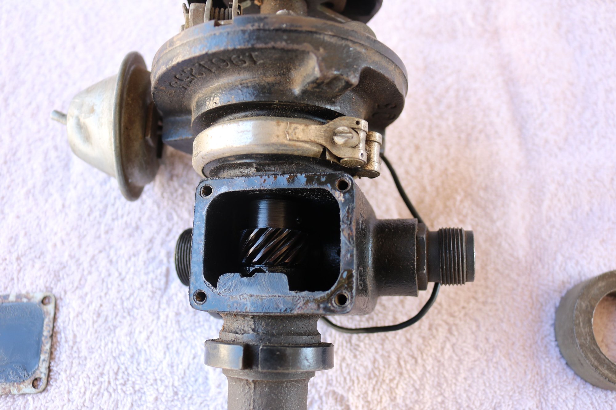 FS (For Sale) 63 fuel injected distributor 1111022 - CorvetteForum ...