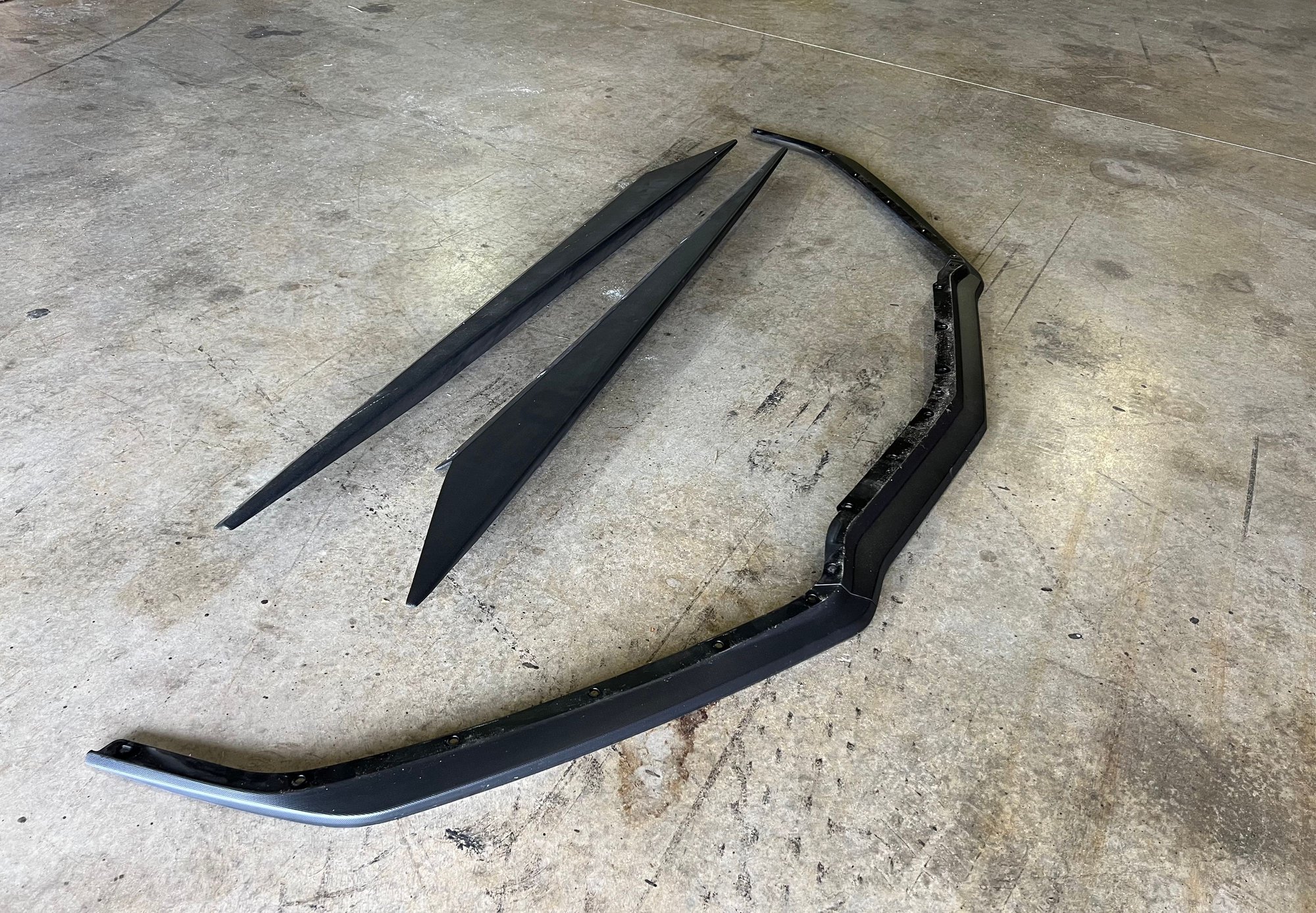 FS (For Sale) 22 C8 GM front splitter and side skirts - CorvetteForum ...