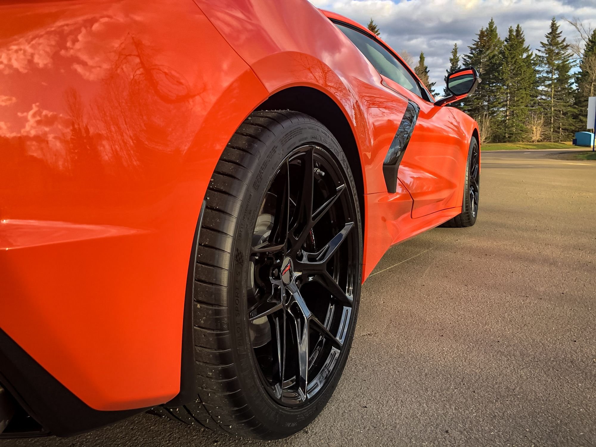 Custom wheel guide for 2020 C8 Corvette / specs /sizes /tire sizes etc ...