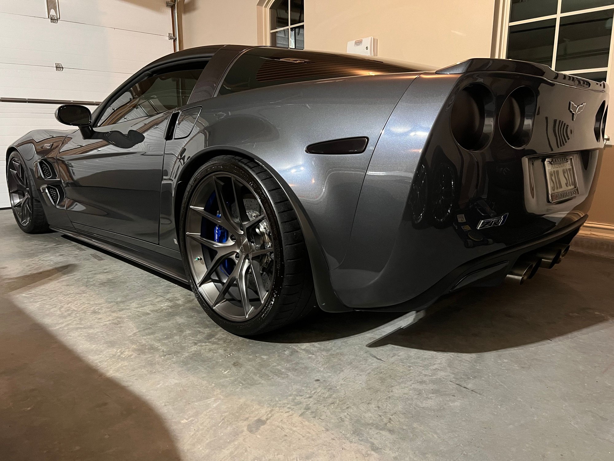 FS (For Sale) 2009 Cyber Gray ZR1 - CorvetteForum - Chevrolet Corvette Forum Discussion