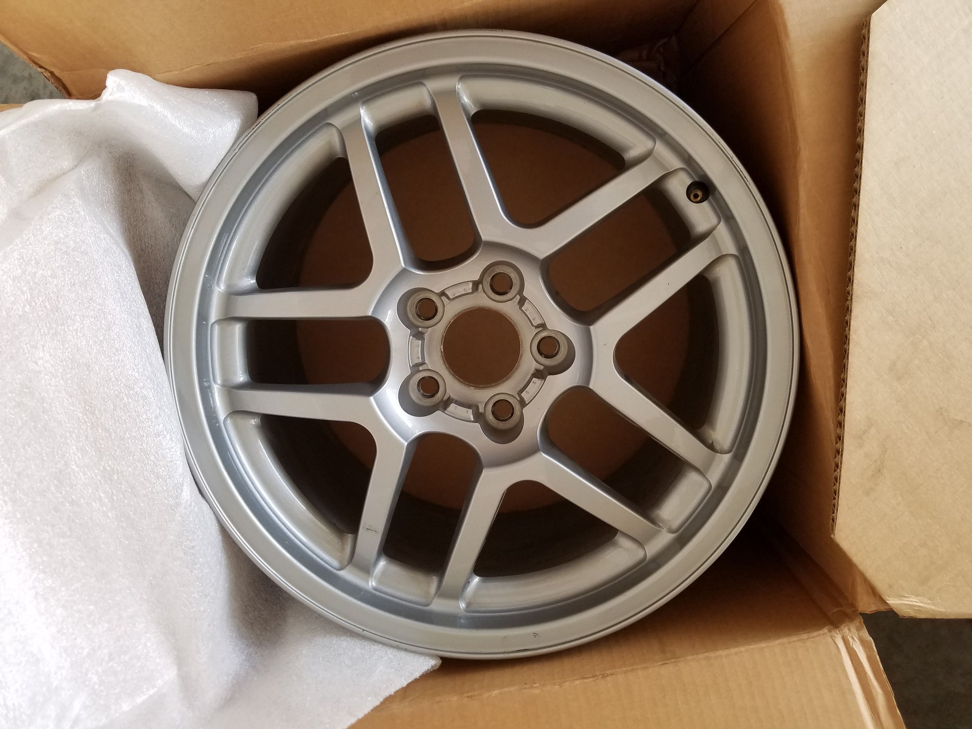 Z06 OEM Rear Wheel - CorvetteForum - Chevrolet Corvette Forum Discussion