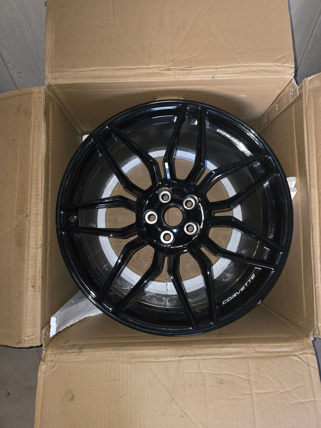 FS (For Sale) Gloss black c8 zo6 wheels taken off at pdi ...