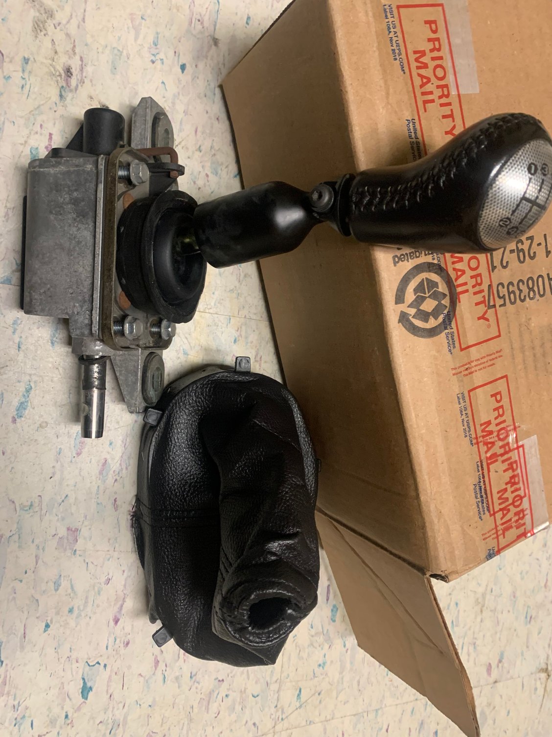 FS (For Sale) Full stock c6 shifter,lower box, knob shifter boot 225 ...