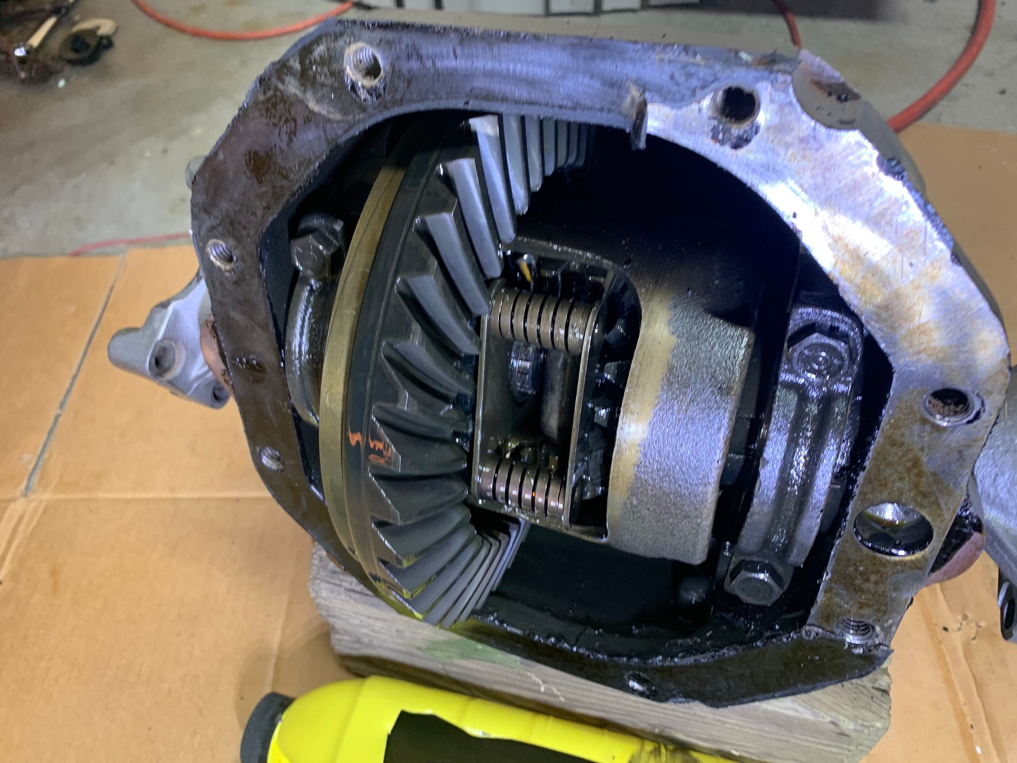 Sat afternoon fun of rear end removal - CorvetteForum - Chevrolet ...