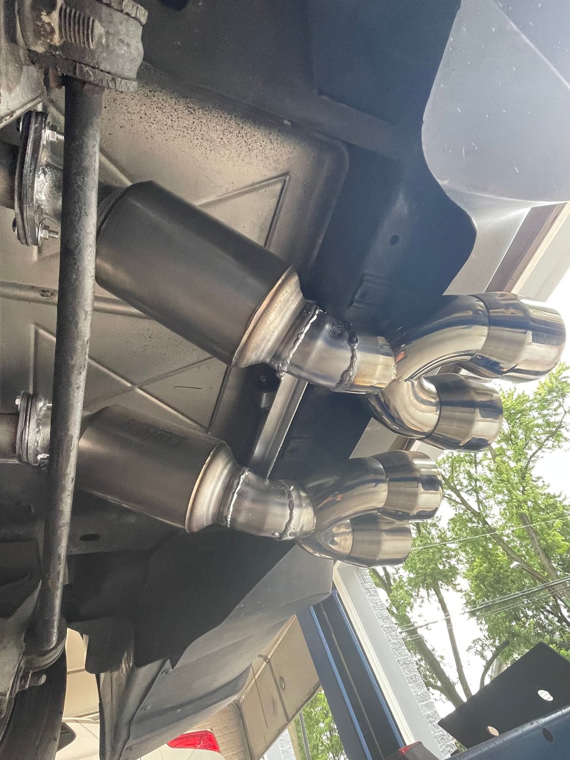 Carven R and dual quad staggered 4” tips - CorvetteForum - Chevrolet ...