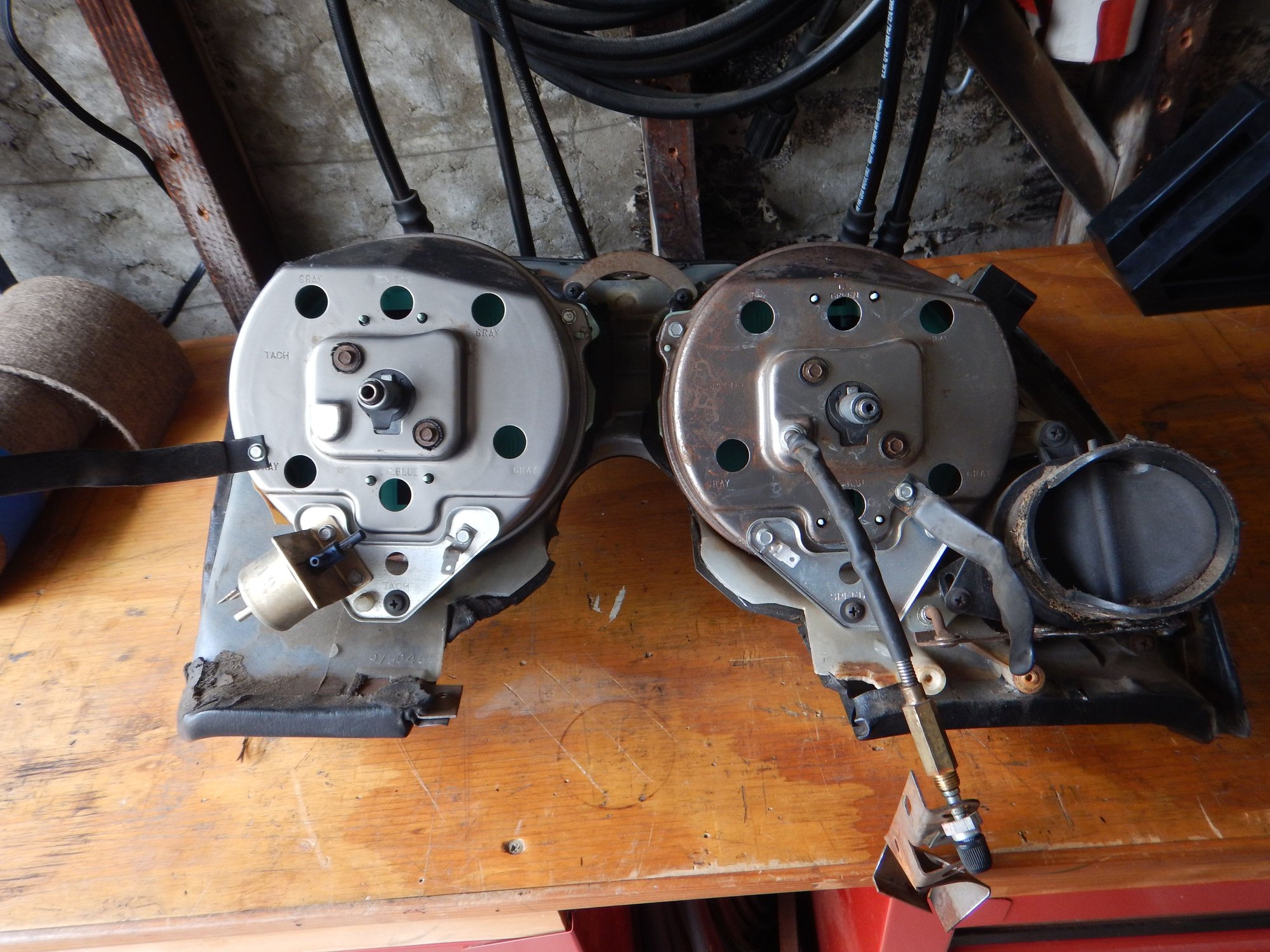 1977 C3 small block speedometer cable replace - CorvetteForum ...