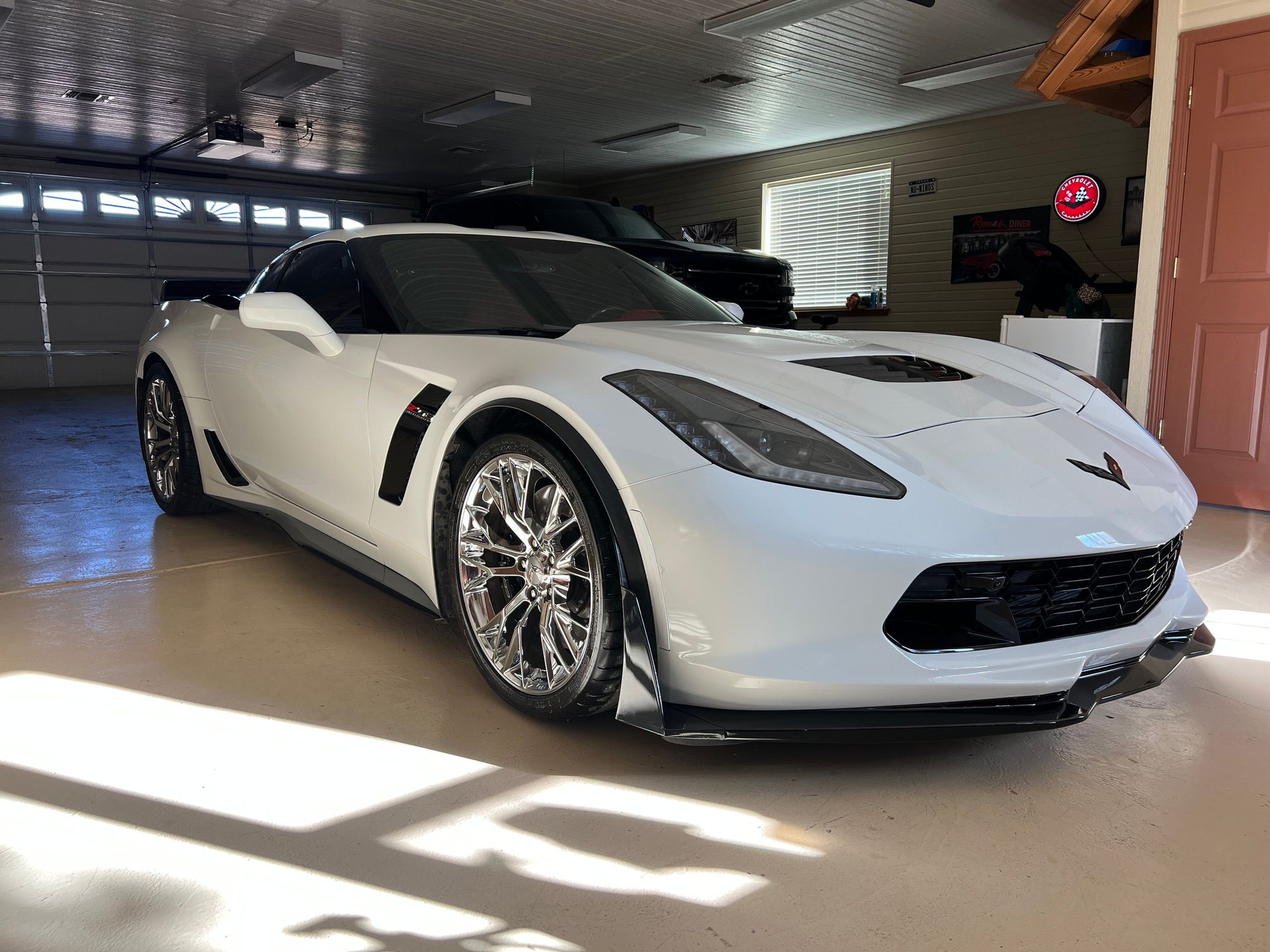 FS (For Sale) 16 c7 z06 Arctic White Red Interior a8 3lz 14k miles ...