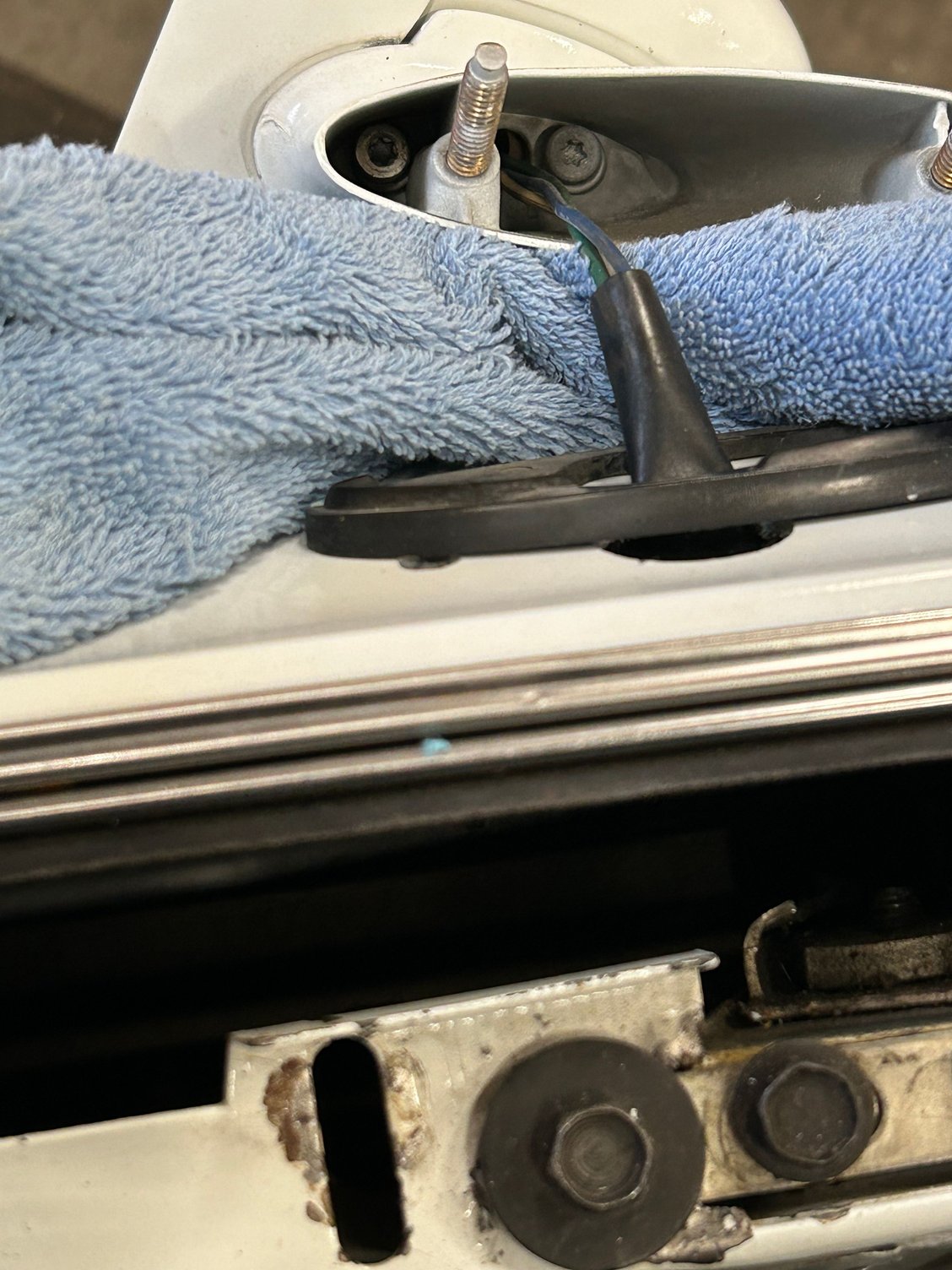 C3 Side Mirror Loose - teardrop portion - CorvetteForum - Chevrolet ...