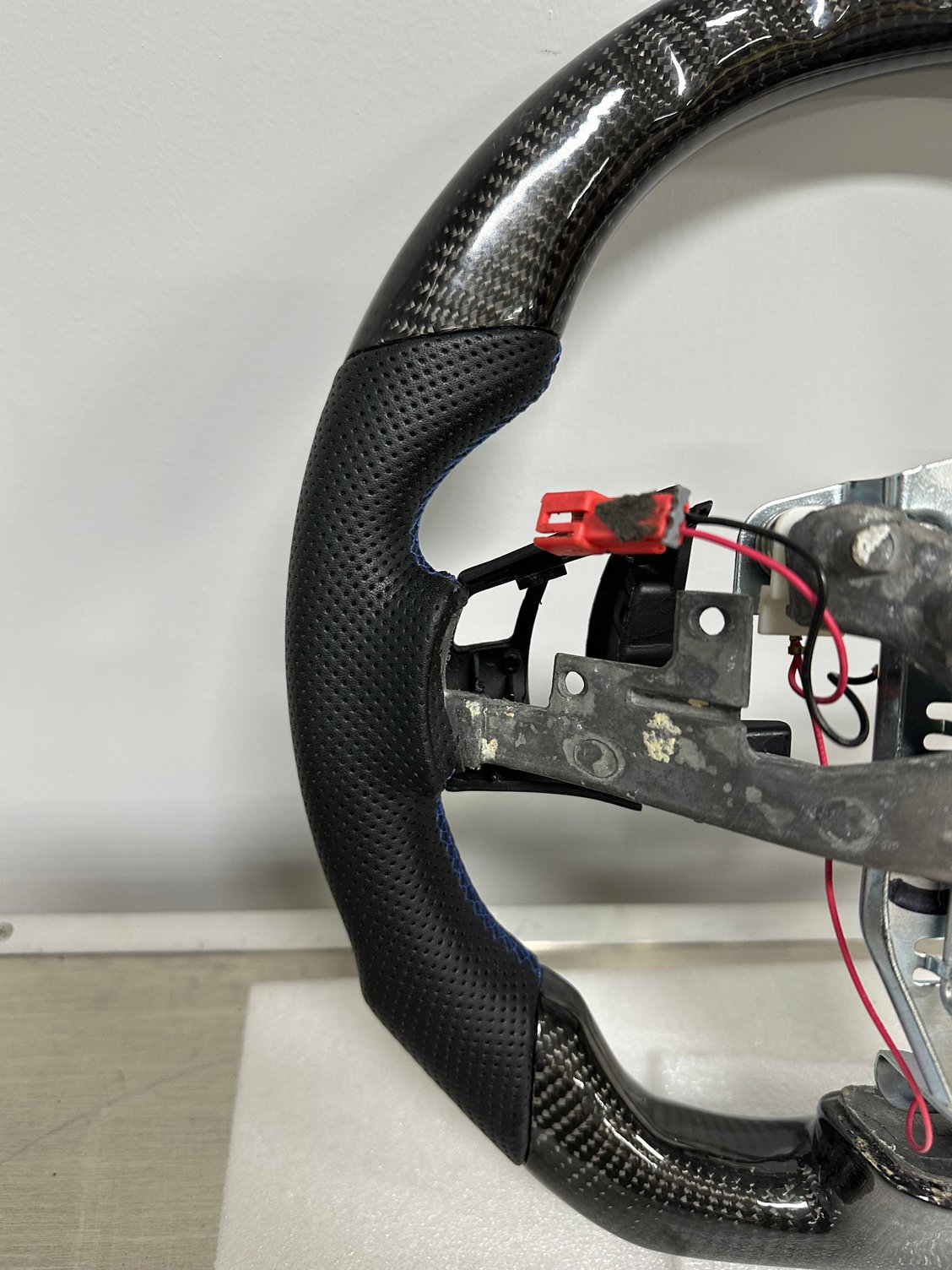 FS (For Sale) NEW Carbon Fiber Steering Wheel - CorvetteForum ...