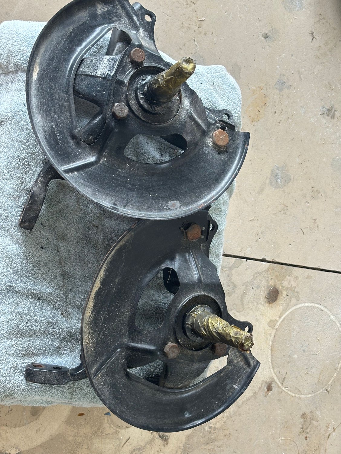 FS (For Sale) 1969 hubs and spindles - CorvetteForum - Chevrolet ...