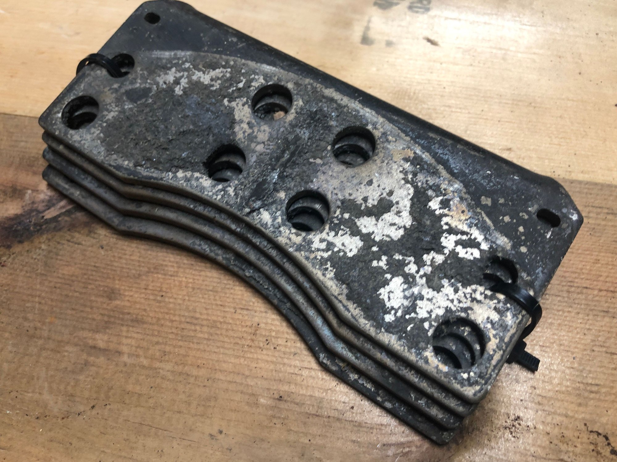 FS (For Sale) Original J56 Inconel "twin pin" brake pad backing plates ...