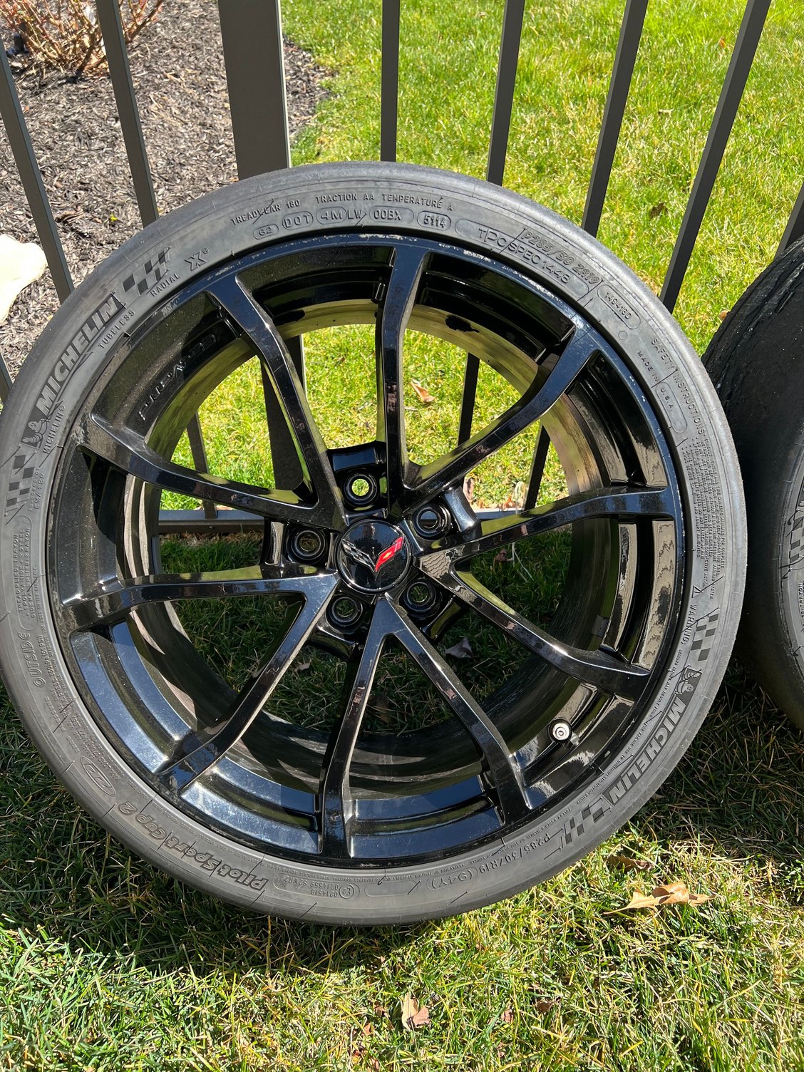 SOLD - C7 OEM Grand Sport Wheels (not cracked) - CorvetteForum ...