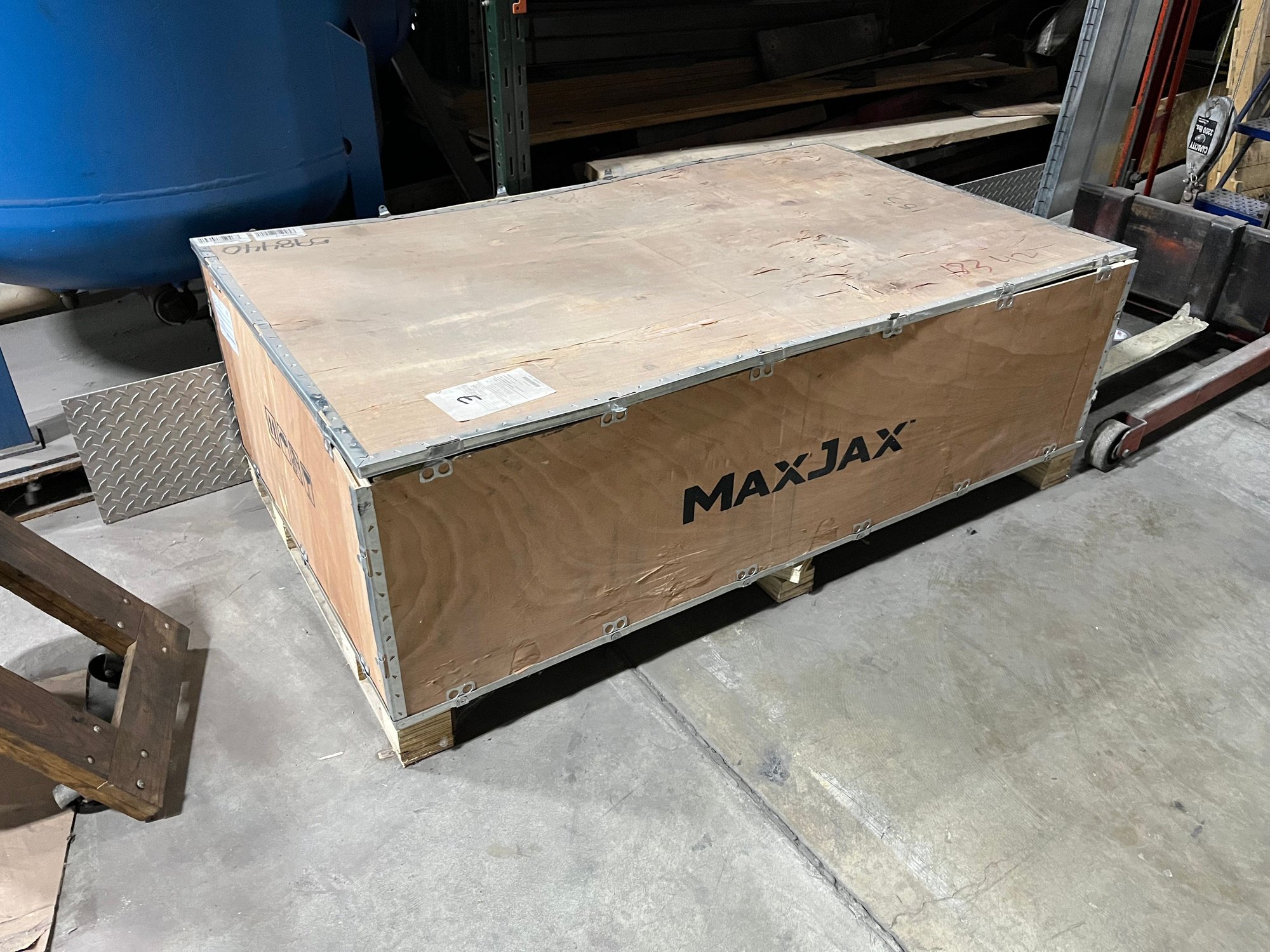 FS (For Sale) BNIB: MaxJax M6K Two-Post Lift - CorvetteForum ...