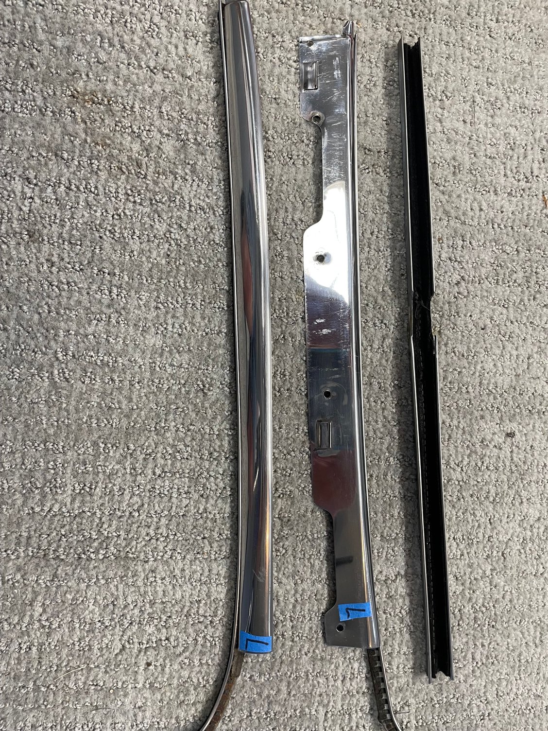 FS (For Sale) 59-62 C1-Garnish & Reveal moldings & Front window runner ...