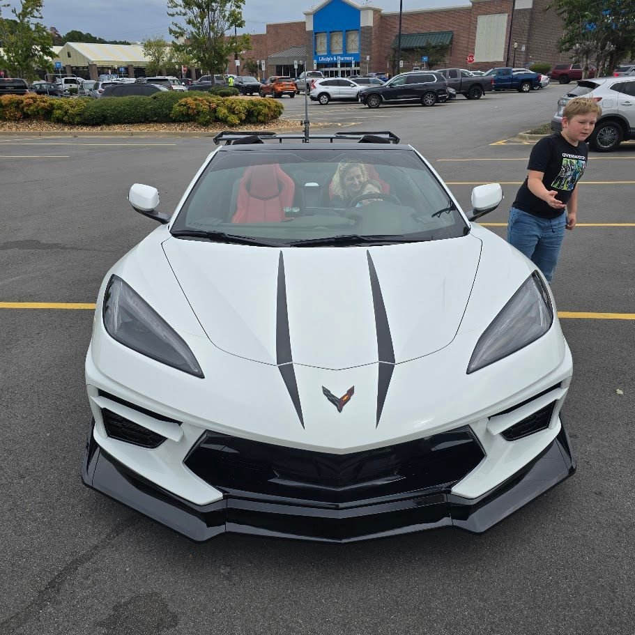 FS (For Sale) OEM '23 Stingray Front Bumper /Grills & Splitter (Arctic ...