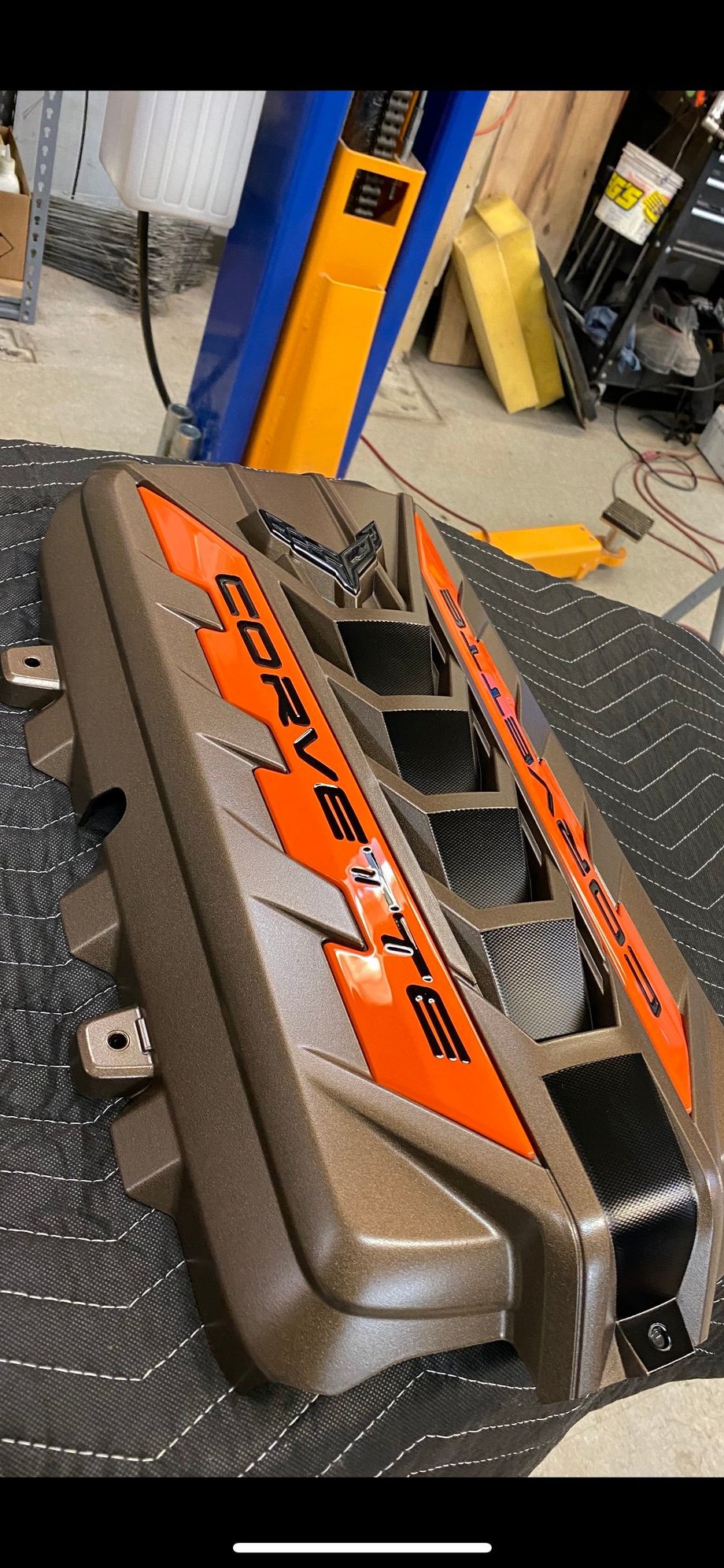 Painted engine cover custom - CorvetteForum - Chevrolet Corvette Forum ...