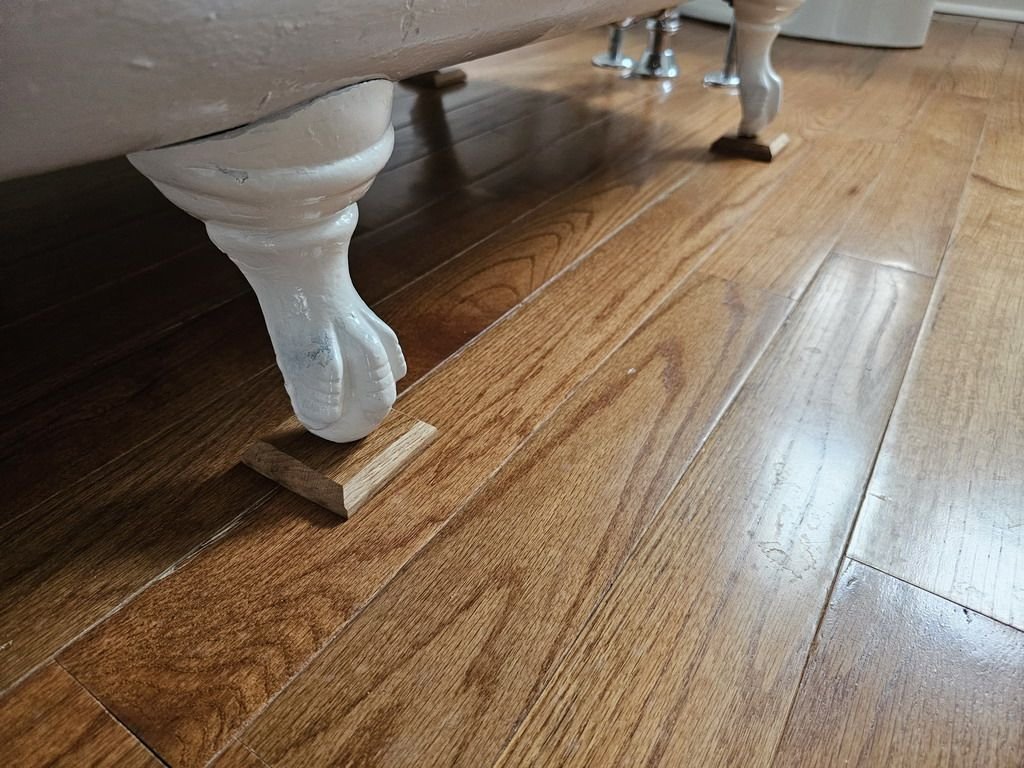 Old Claw Foot Tub Riser Pipes - How are They Connected Under the Floor ...