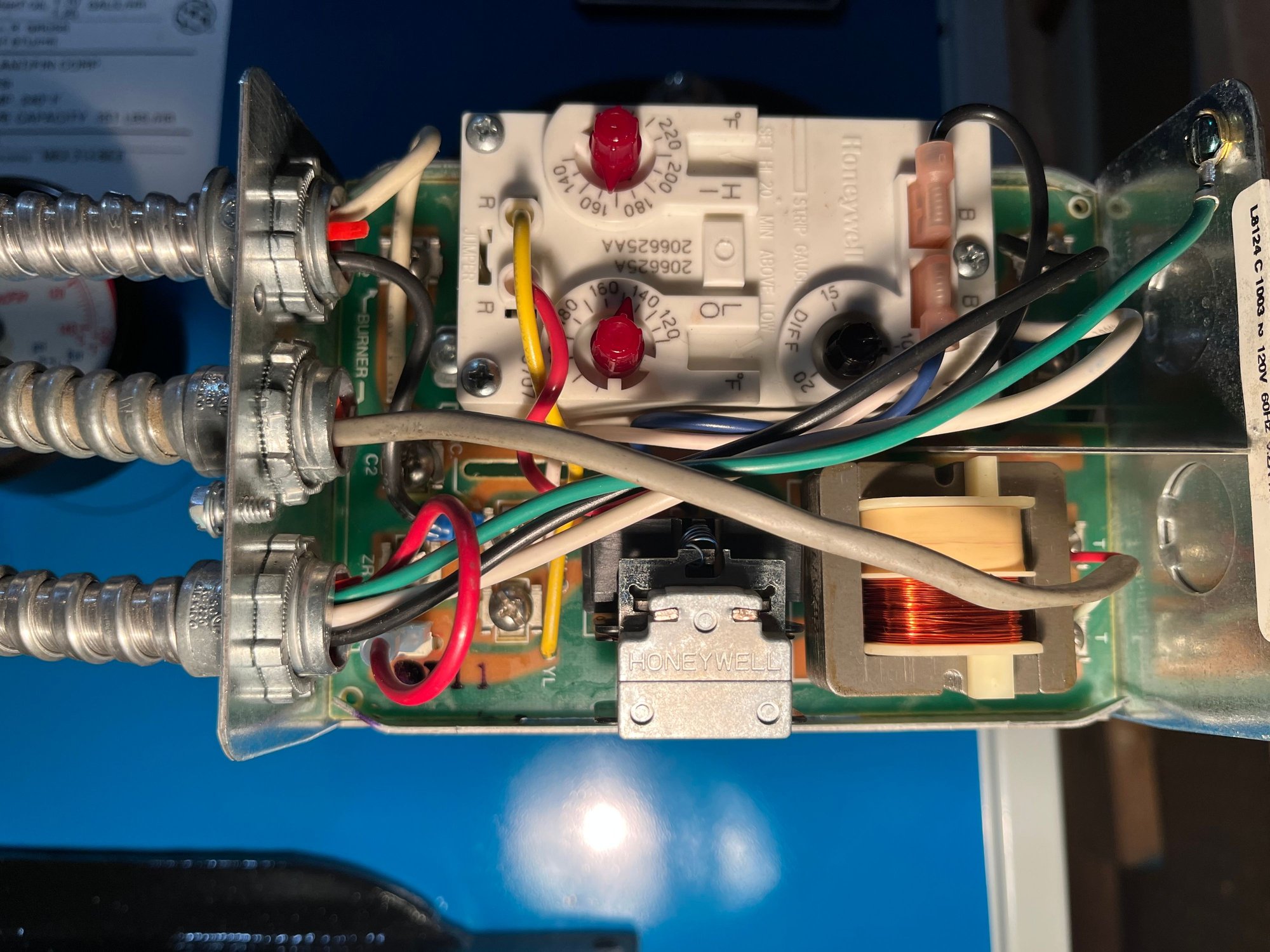 Triple Aquastat L8124A, C, Setting W/O Coil Use - DoItYourself.com ...